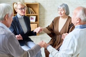 What Kinds of Senior Support Groups Are Available?